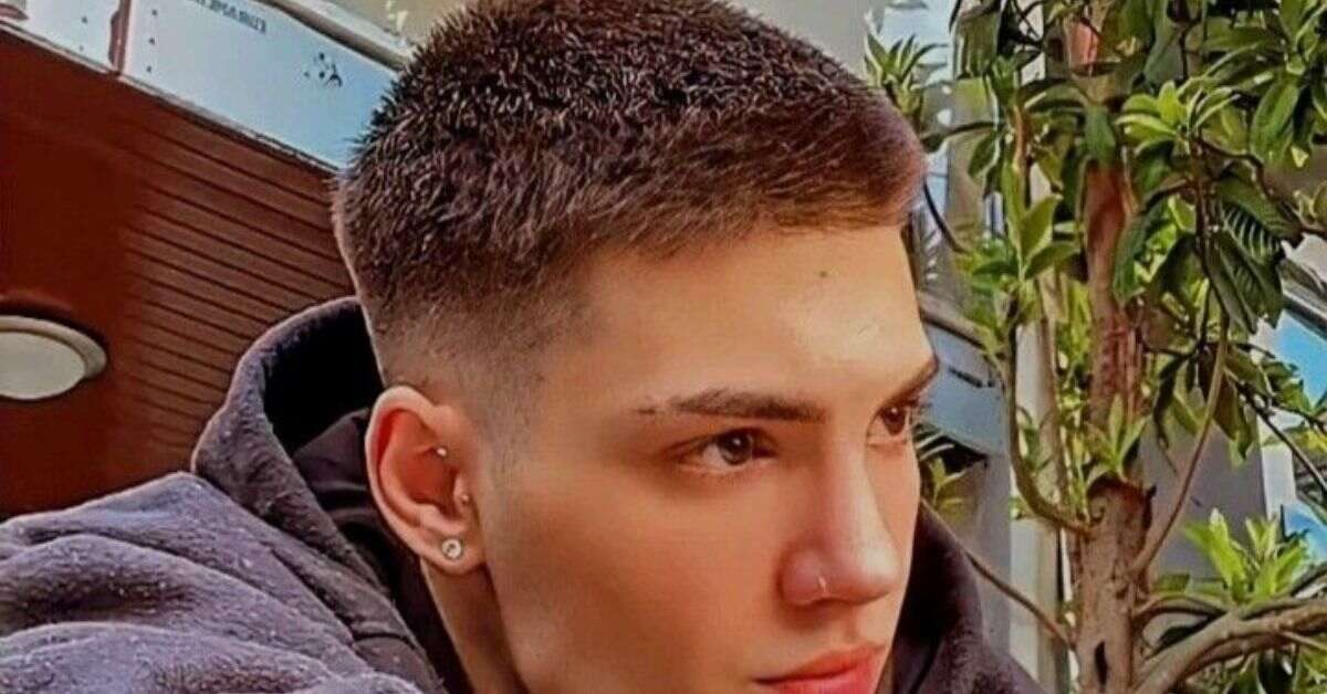 45 Best Cool Hairstyles for Straight Hair Guys (2026)